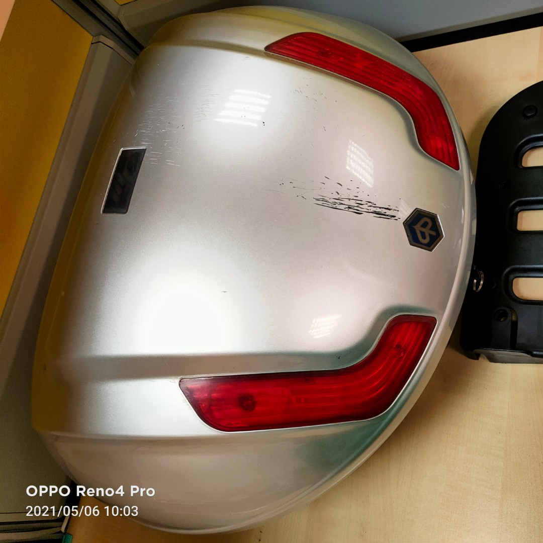 Piaggio MP3 top box, Motorcycles, Motorcycle Accessories on Carousell