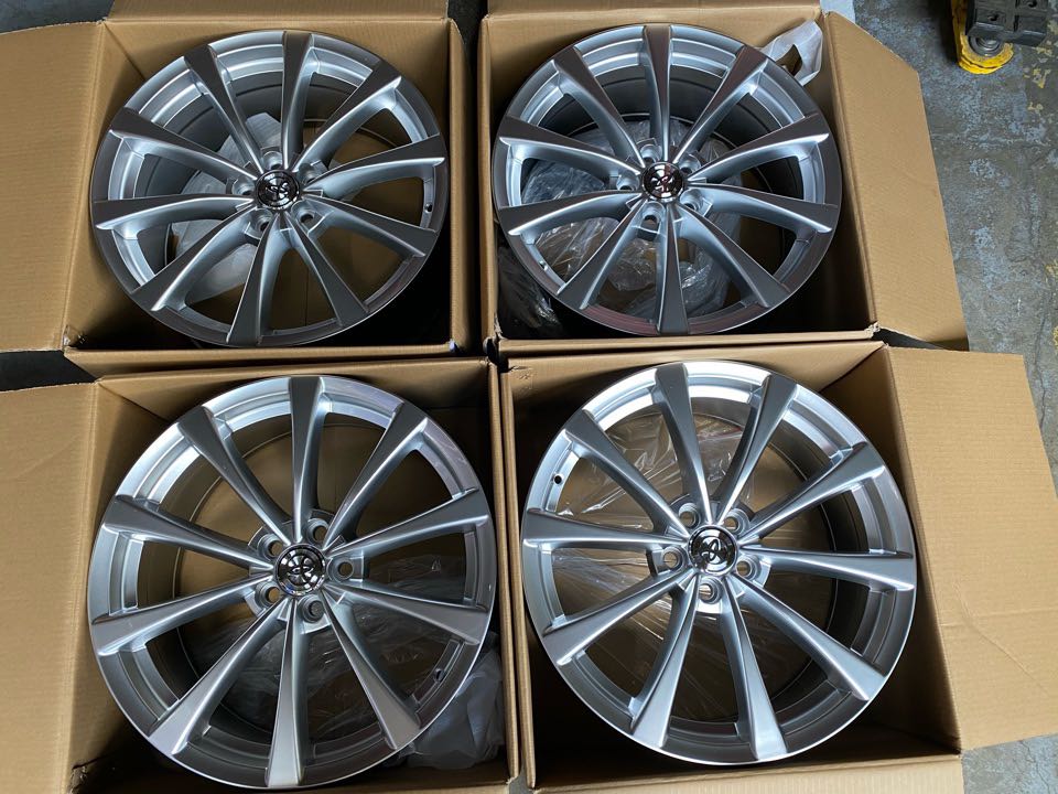 18" Toyota Design code 5859 Mags for Altis 5Holes pcd 100 Brandnew, Car ...