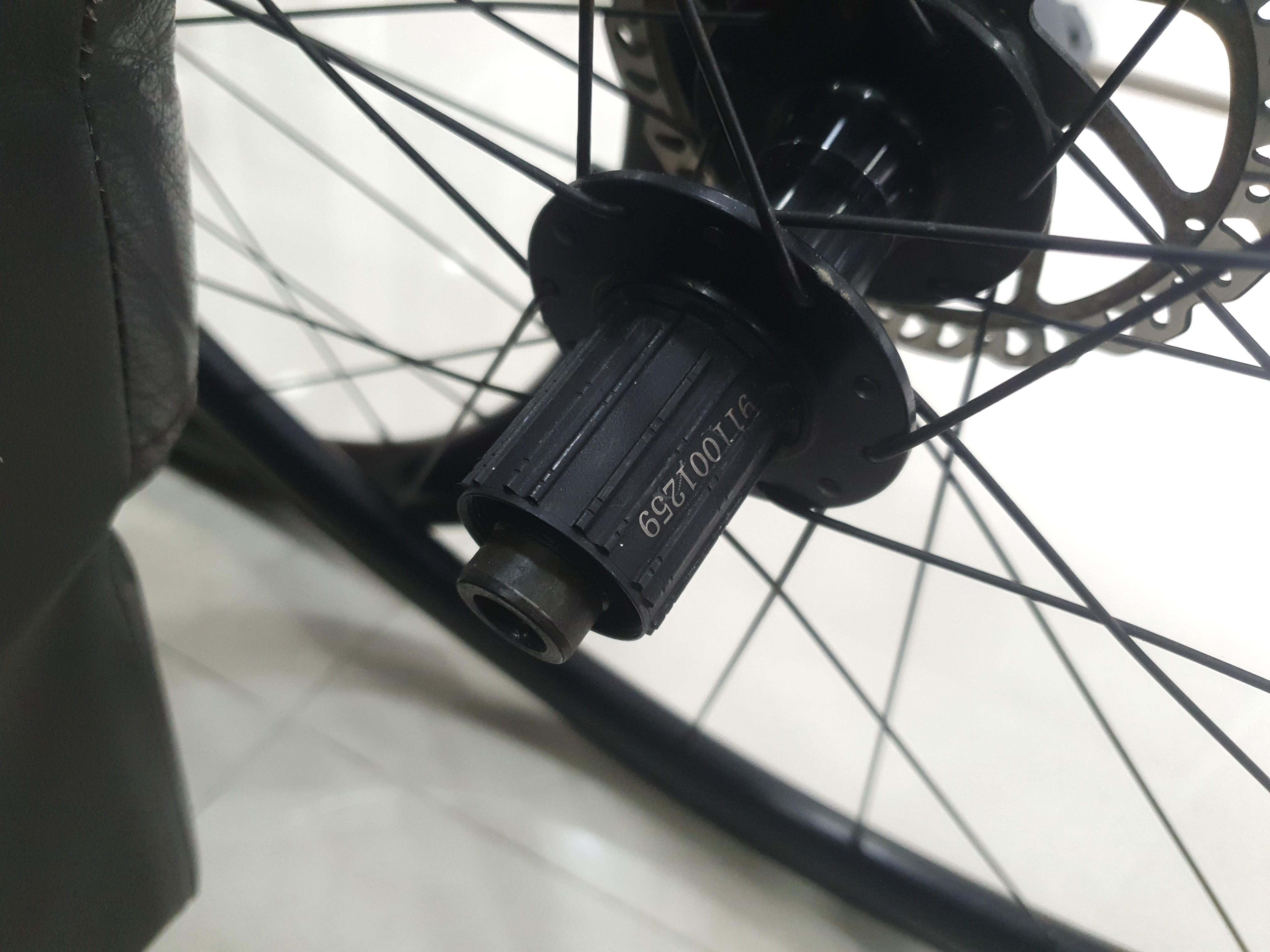 2021 Giant PR-2 Disc Wheelset Tubeless with Tires PR2, Sports Equipment ...