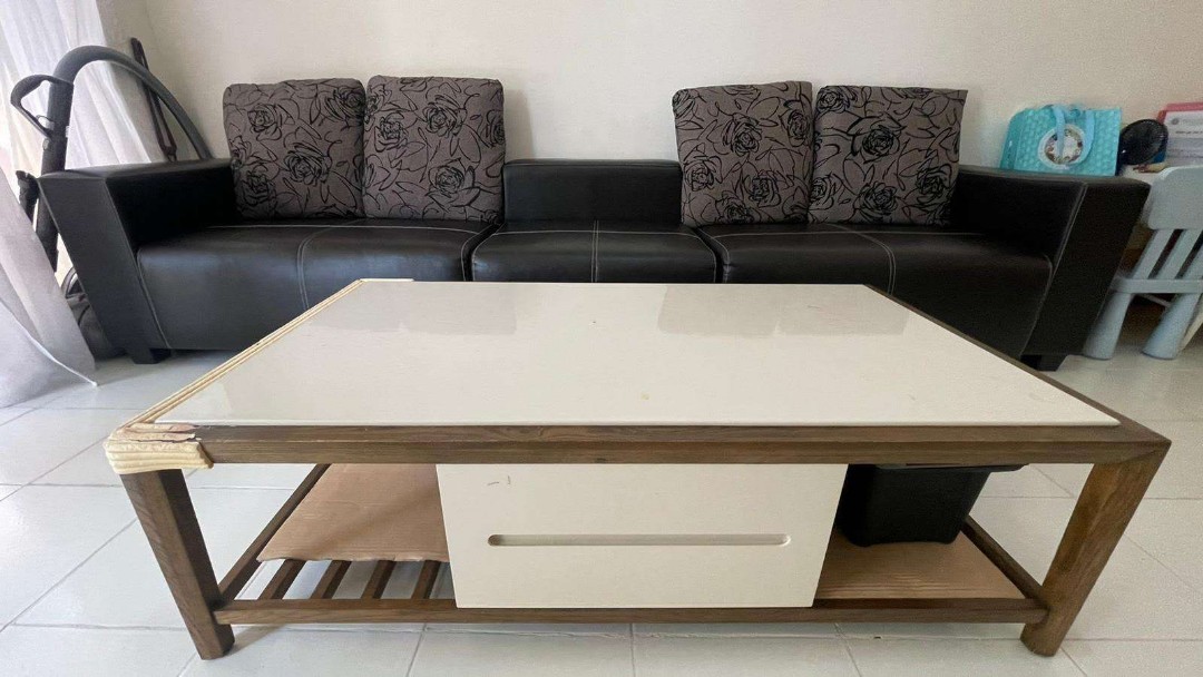 Free coffee table, Furniture & Home Living, Furniture, Tables & Sets on ...