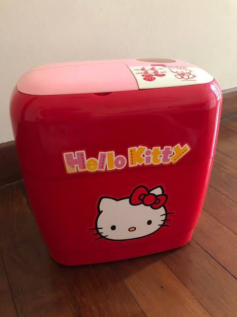 Hello Kitty Mini Washing Machine toy, Babies & Kids, Infant Playtime on ...
