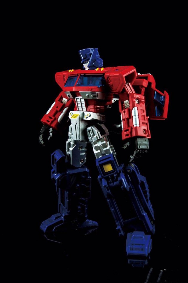 JuJiang Transformer JJ01 Supreme Leader Oversized Classic Optimus Prime ...
