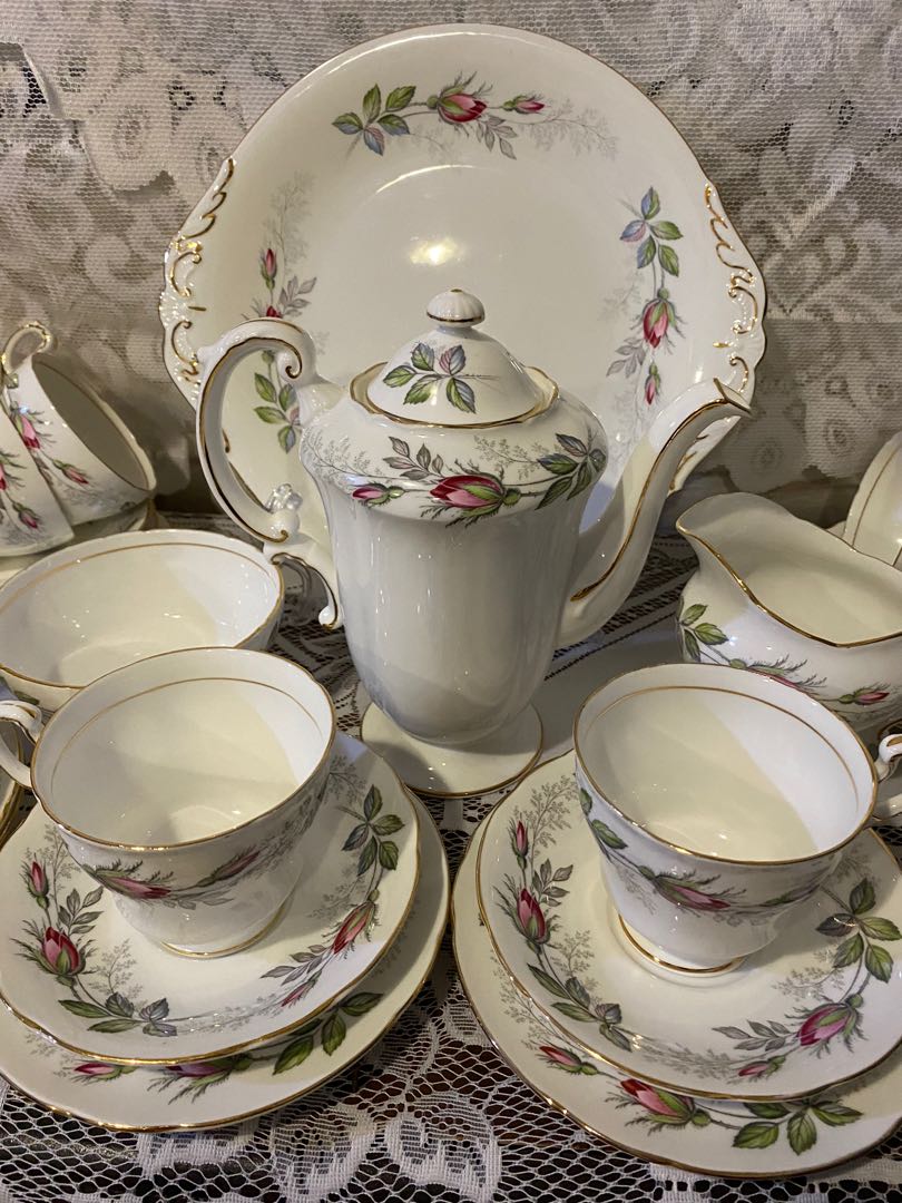 Paragon - Bridal Rose Teaset (34 pc), Hobbies & Toys, Memorabilia ...