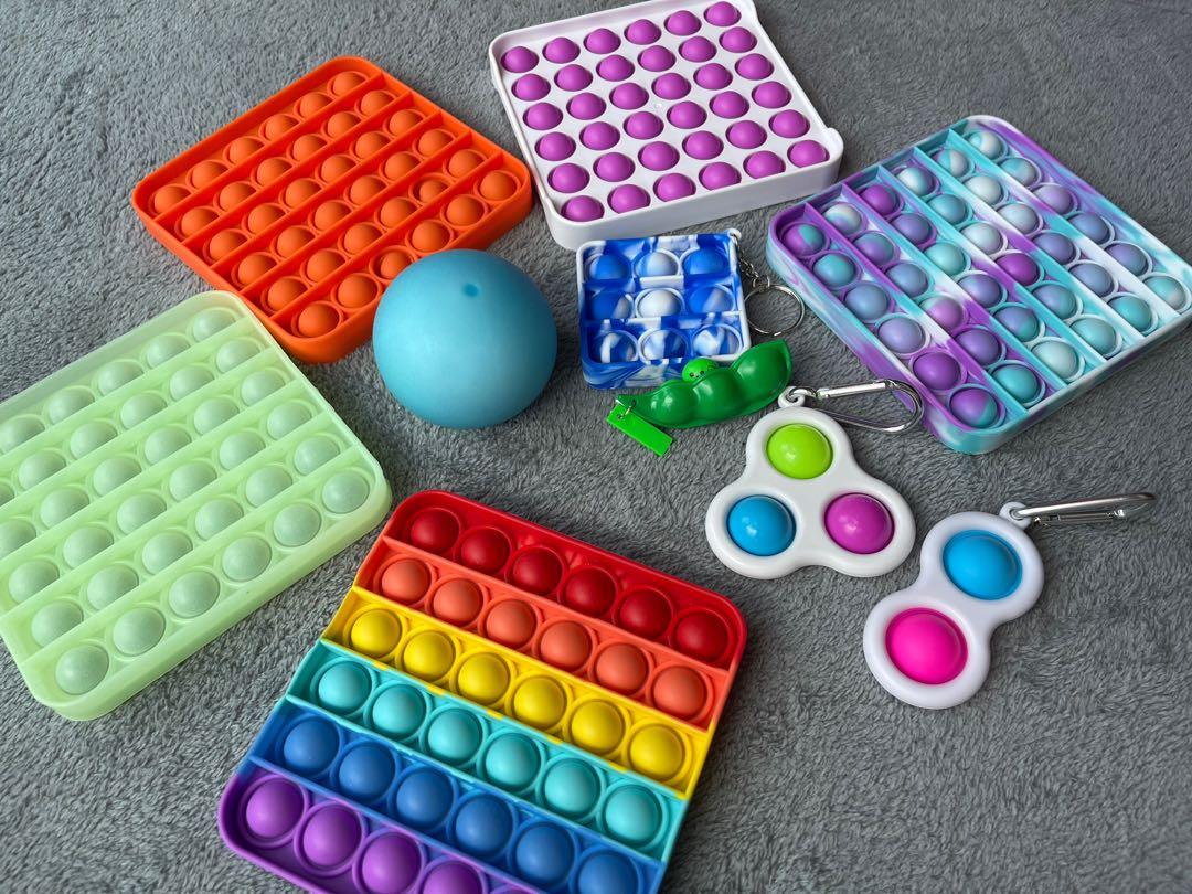 Pea Popper Fidget Toy [Ready stock], Hobbies & Toys, Toys & Games on ...