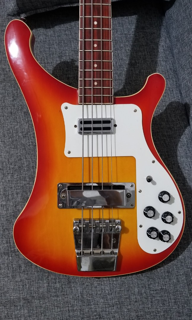 Rickenbacker Bass (Copy), Hobbies & Toys, Music & Media, Musical ...