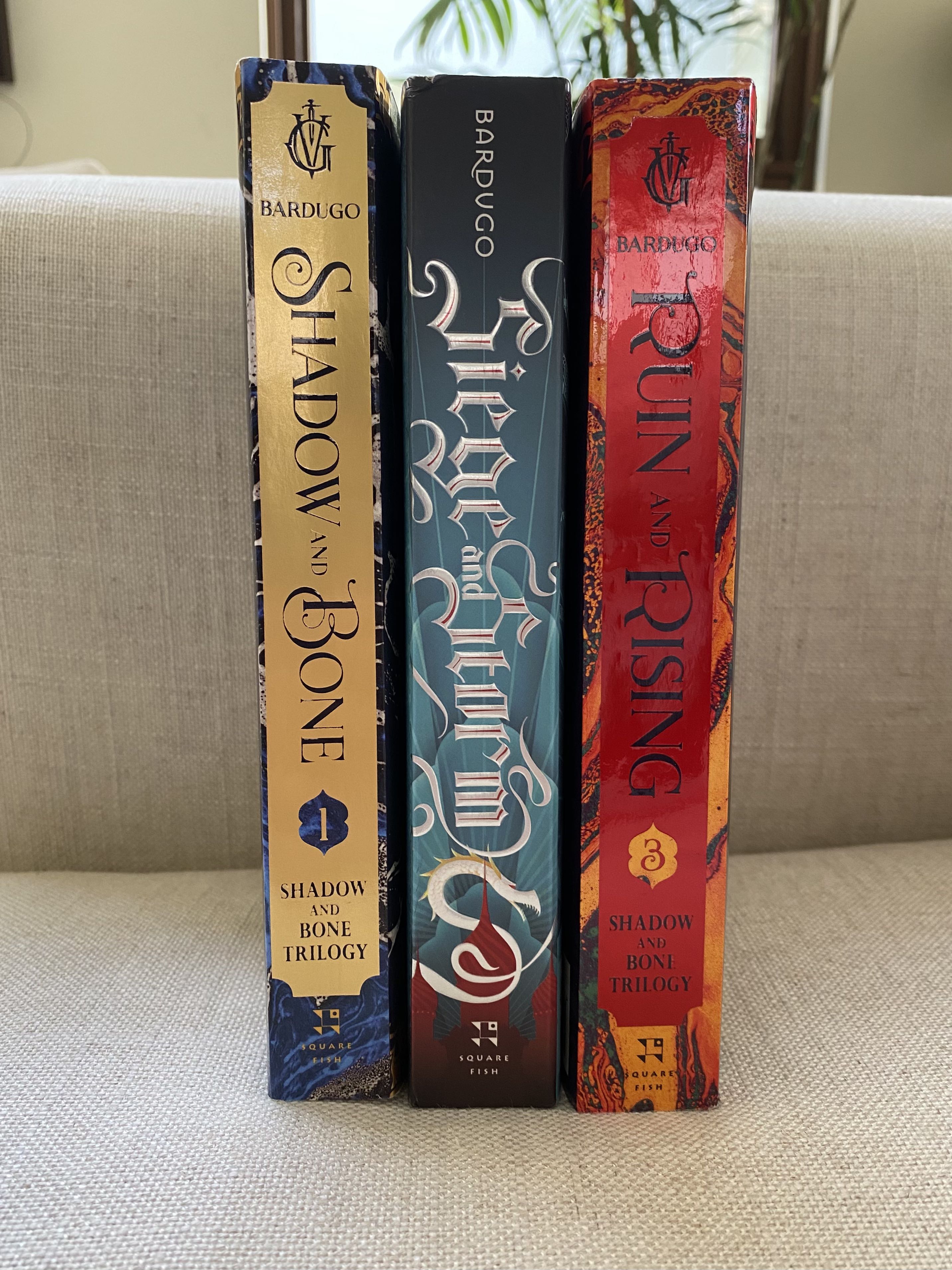 Shadow and Bone Trilogy Set, Hobbies & Toys, Books & Magazines, Fiction ...