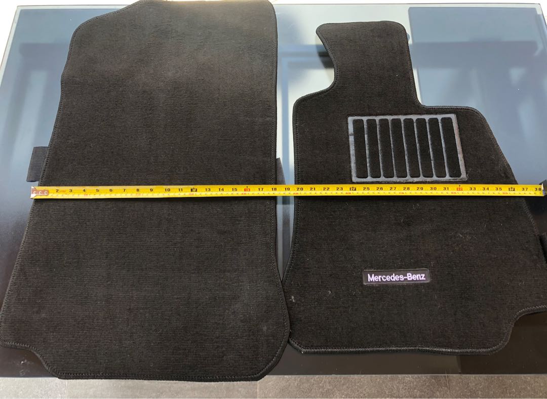 Brand new Mercedes Benz GLC rug 全新平治原廠GLC 地氈, 汽車配件, 其他 - Carousell