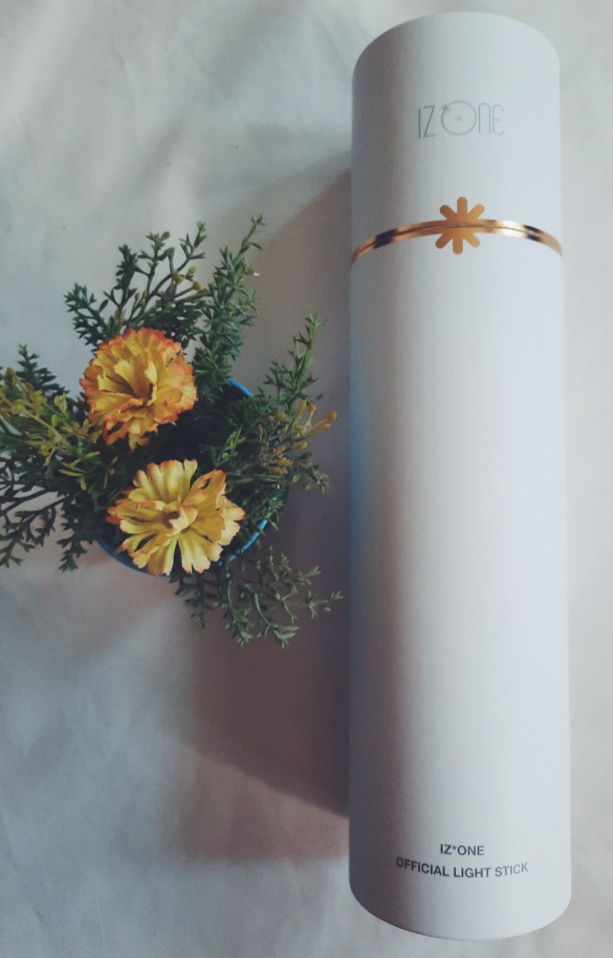 IZONE IZ*One Official Lightstick Wizbong, Hobbies & Toys, Memorabilia ...