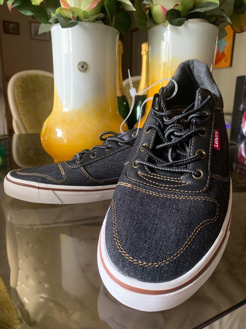 Original Levi’s Sneakers, Men's Fashion, Footwear, Sneakers on Carousell
