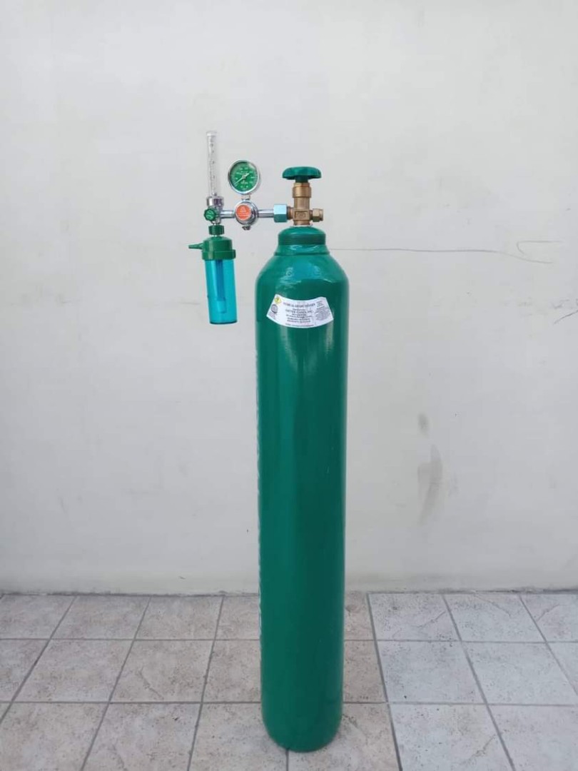 OXYGEN TANK 20lbs with Oxygen Regulator, Health & Nutrition, Medical ...