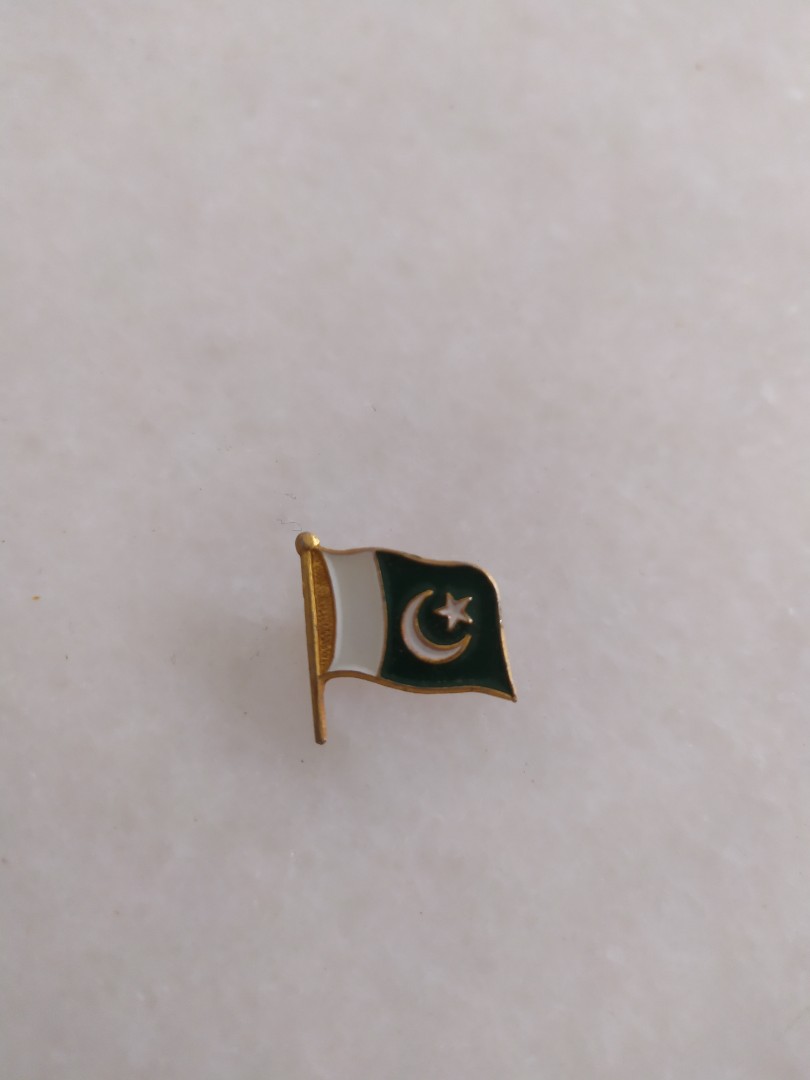 Pakistan Flag Pin Badge, Hobbies & Toys, Collectibles & Memorabilia ...