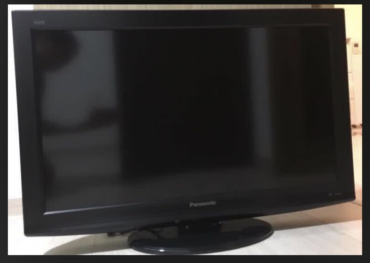 Panasonic 32” LCD TV, TV & Home Appliances, TV & Entertainment, TV on ...