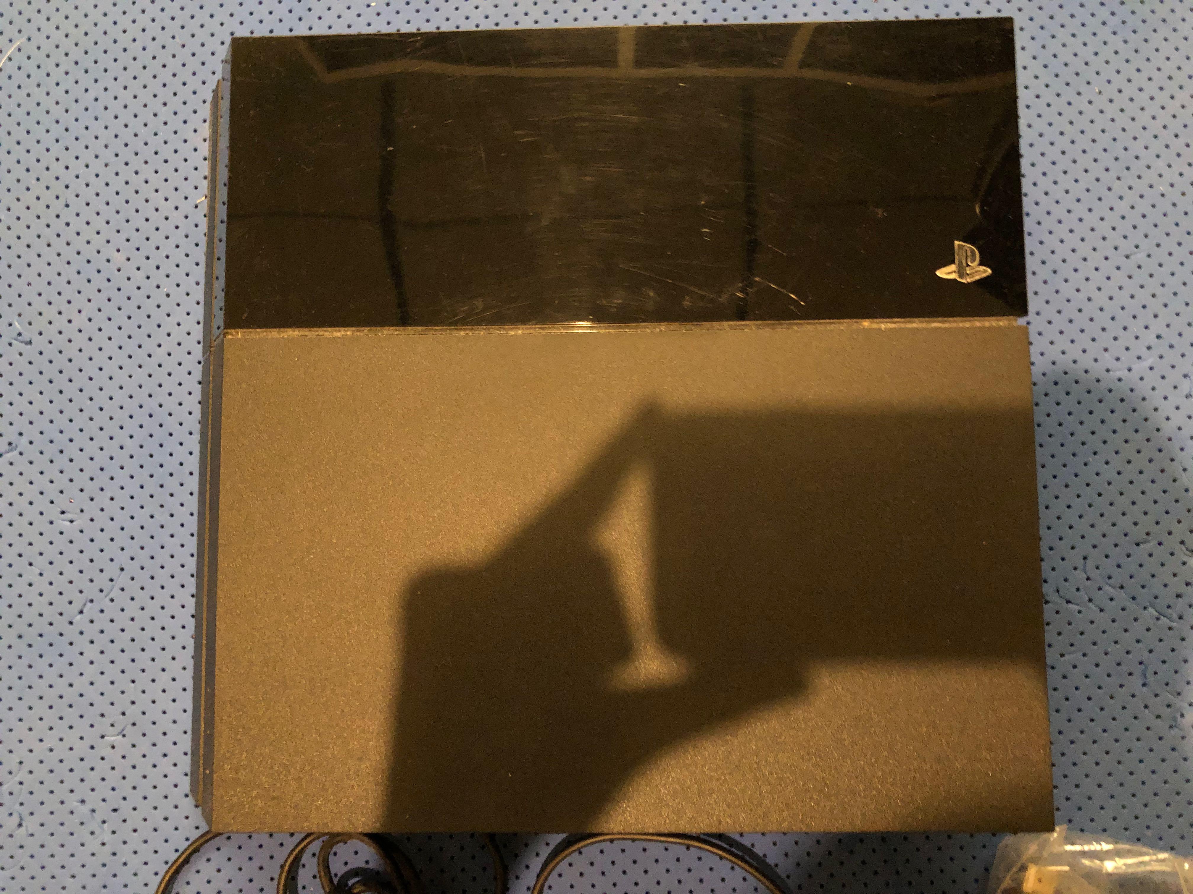 Playstation 4 500GB - Local Singapore set with Safety Mark. Dust ...