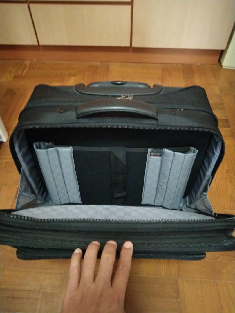 Samsonite travel cabin baggage / luggage, Hobbies & Toys, Travel ...