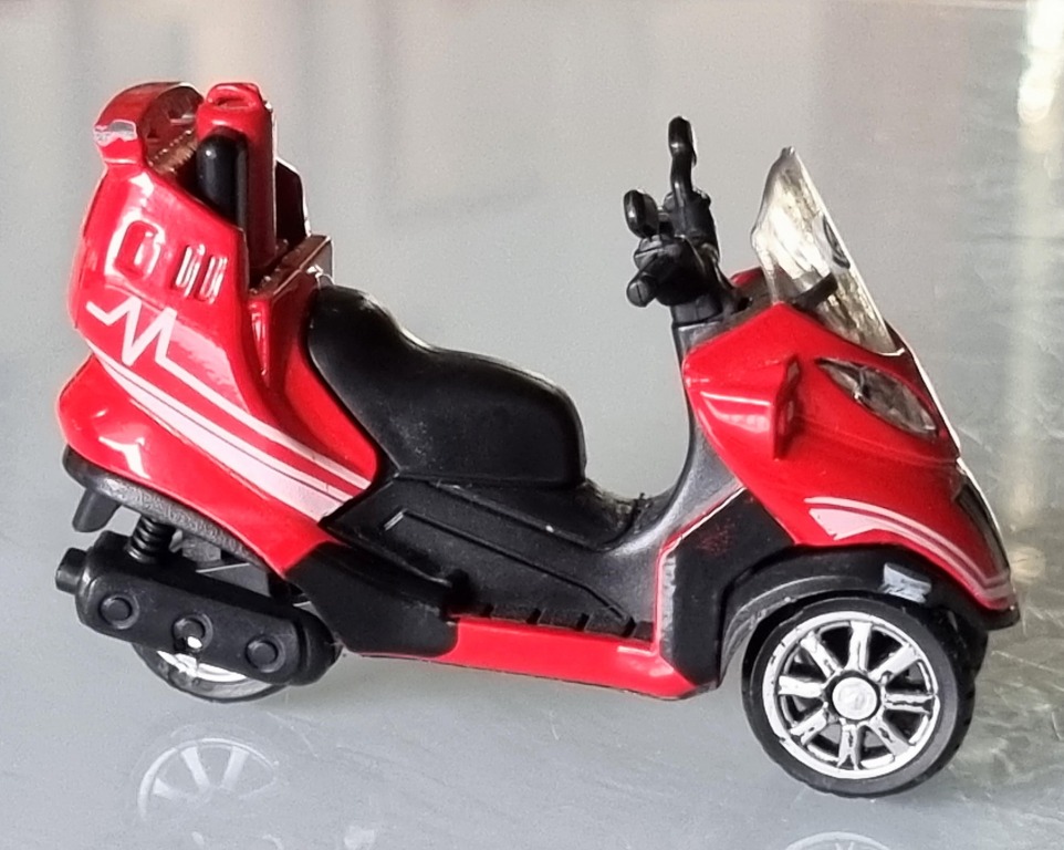 SCDF Fire Bike model, Hobbies & Toys, Memorabilia & Collectibles ...