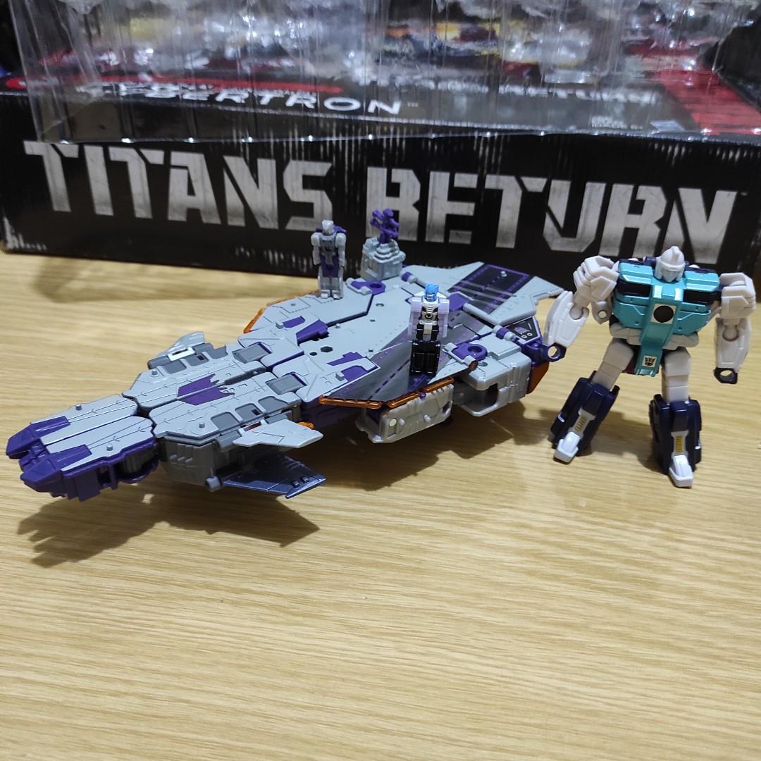 Transformers titans returns set, Hobbies & Toys, Toys & Games on Carousell