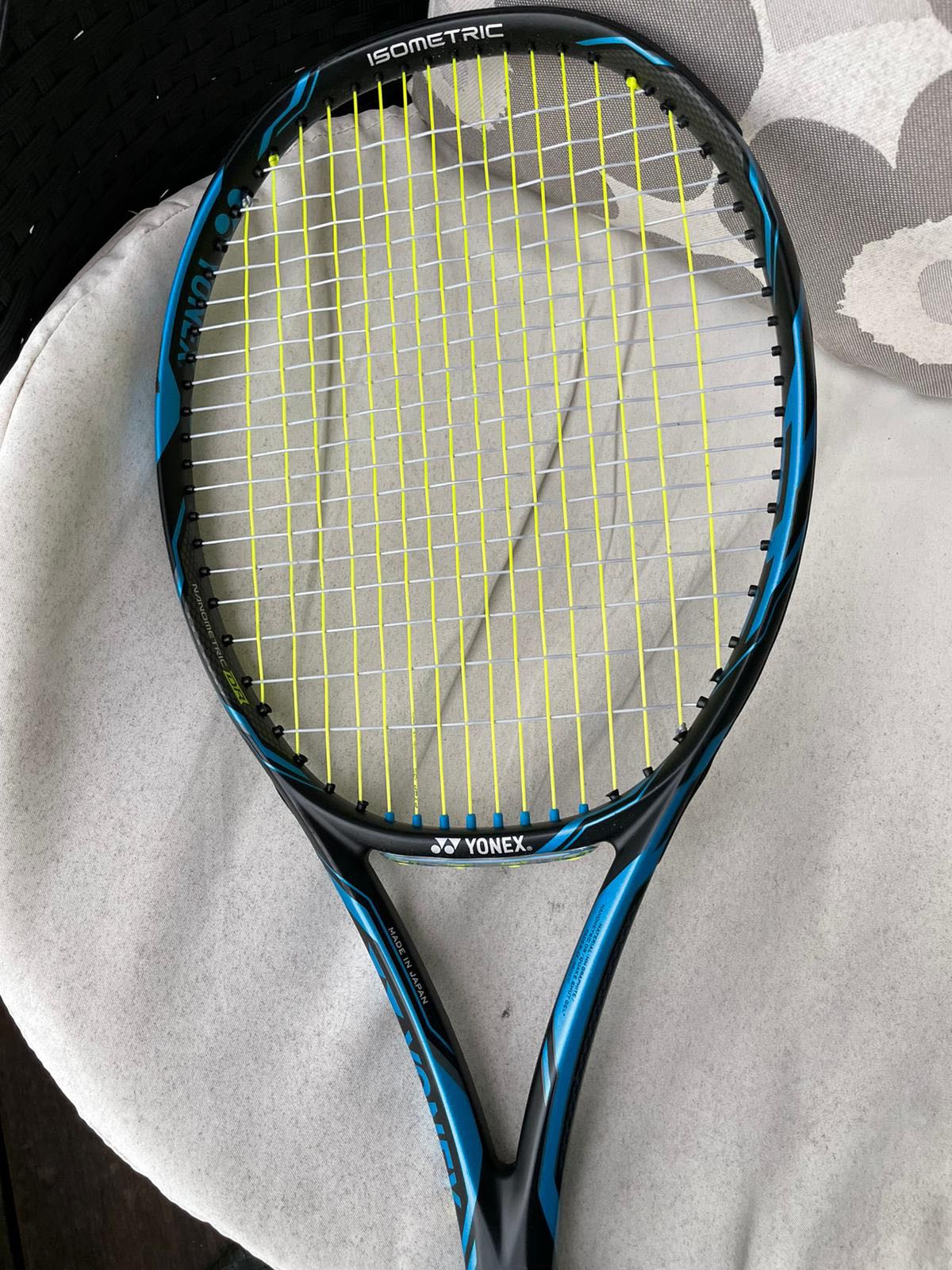 Yonex Ezone DR 98, Sports Equipment, Sports & Games, Racket & Ball ...