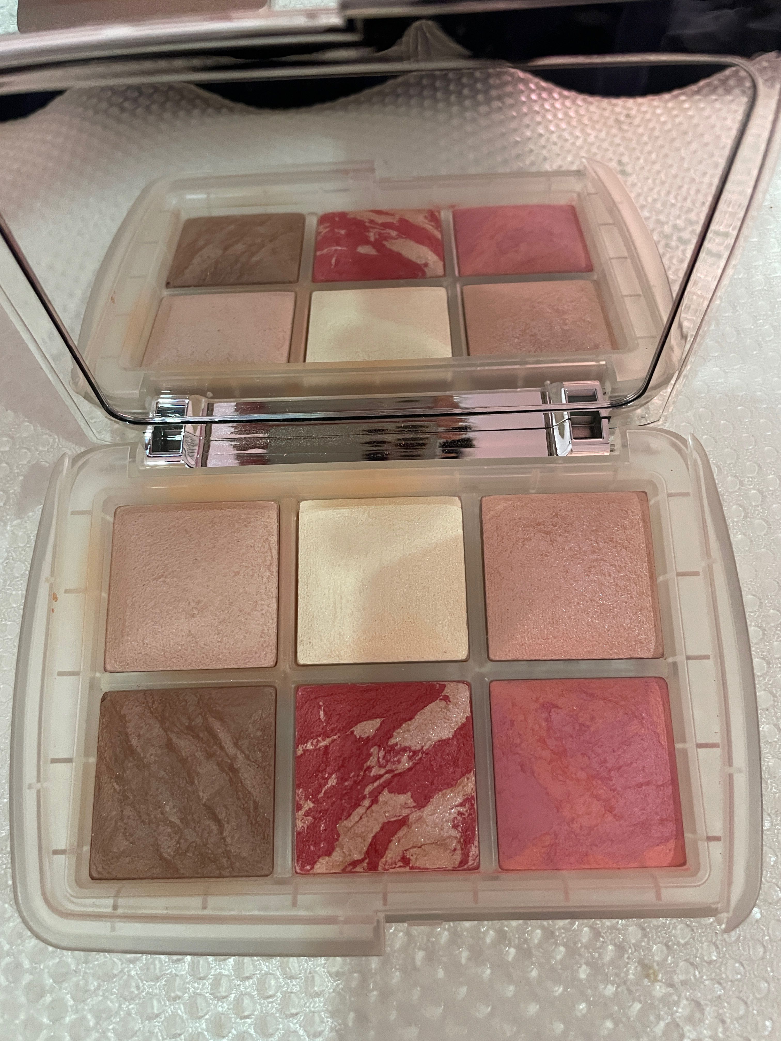 Hourglass Ghost Ambient Lighting Edit (Limited Ed), Beauty & Personal ...