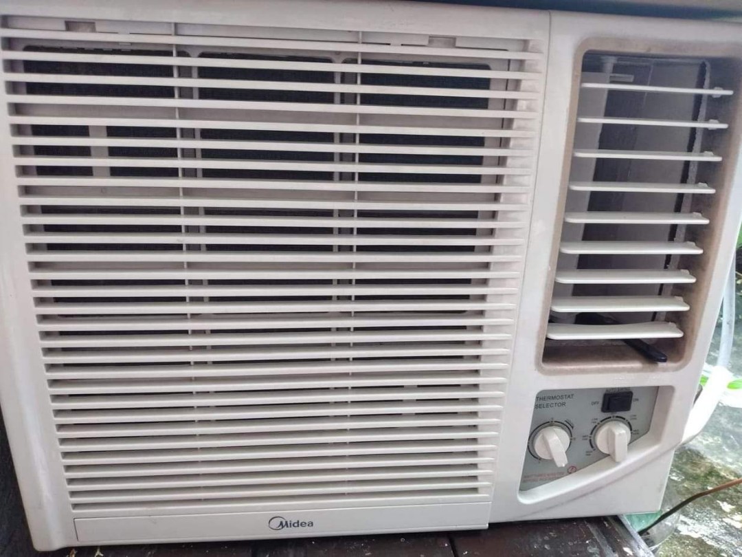 Midea Window Type AC 1HP, TV & Home Appliances, Air Conditioning and ...