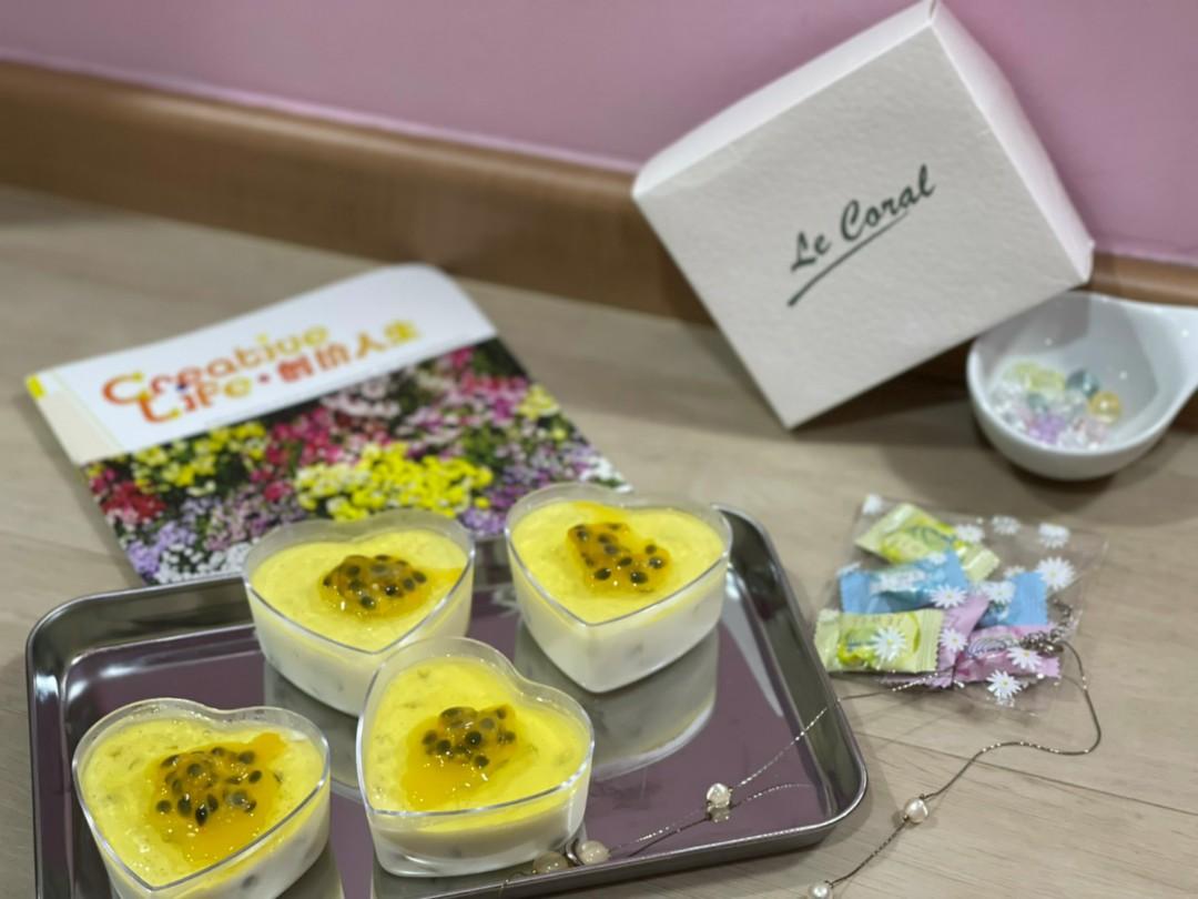 Sakura Milk Pudding/Passion Fruit Milk Pudding/Blueberry Muffins Bakery ...