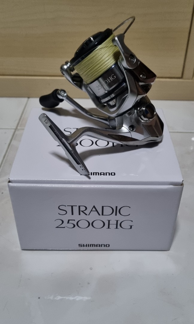 Shimano Stradic FL 2500HG, Sports, Sports & Games Equipment on Carousell