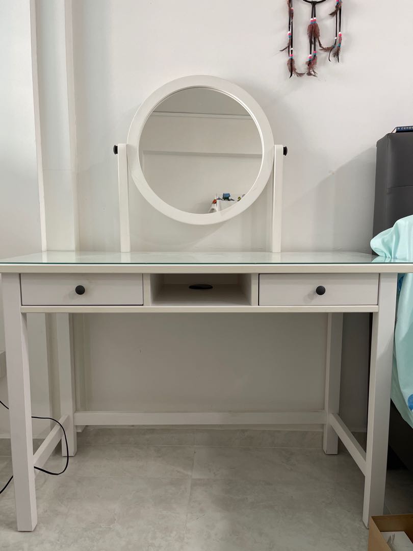 Vanity table, Furniture & Home Living, Furniture, Tables & Sets on ...