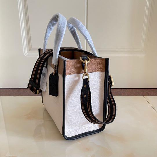 COACH FIELD TOTE 22 IN COLORBLOCK WITH COACH BADGE, Women's Fashion ...