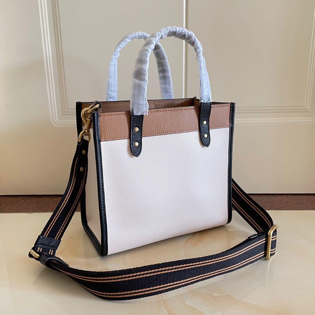 COACH FIELD TOTE 22 IN COLORBLOCK WITH COACH BADGE, Women's Fashion ...