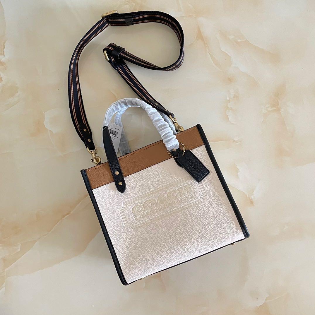 COACH FIELD TOTE 22 IN COLORBLOCK WITH COACH BADGE, Women's Fashion ...