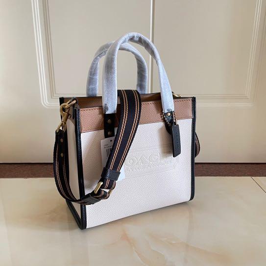 COACH FIELD TOTE 22 IN COLORBLOCK WITH COACH BADGE, Women's Fashion ...