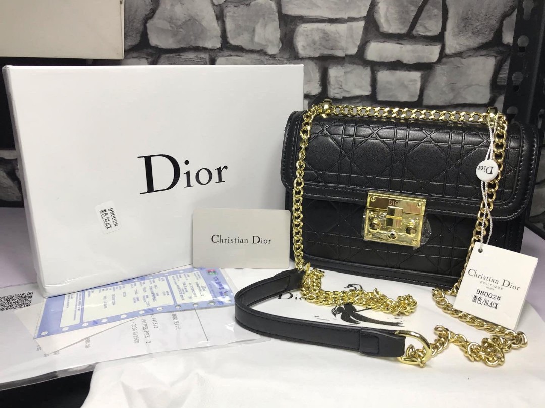 Dior Mini Chain Sling Bag Complete, Luxury, Bags & Wallets on Carousell