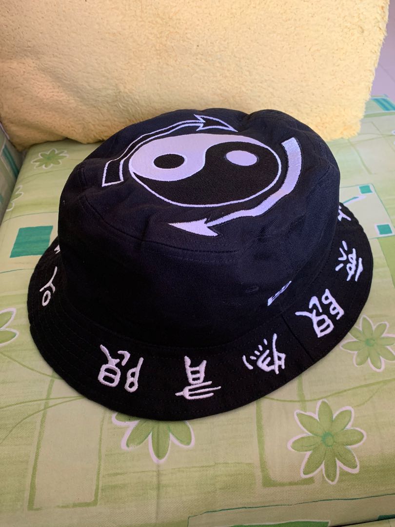 New era x Bruce Lee bucket hat, Men's Fashion, Watches & Accessories ...