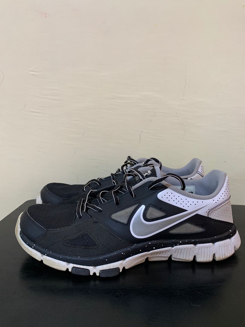 Nike Fitsole, Men's Fashion, Footwear, Sneakers on Carousell