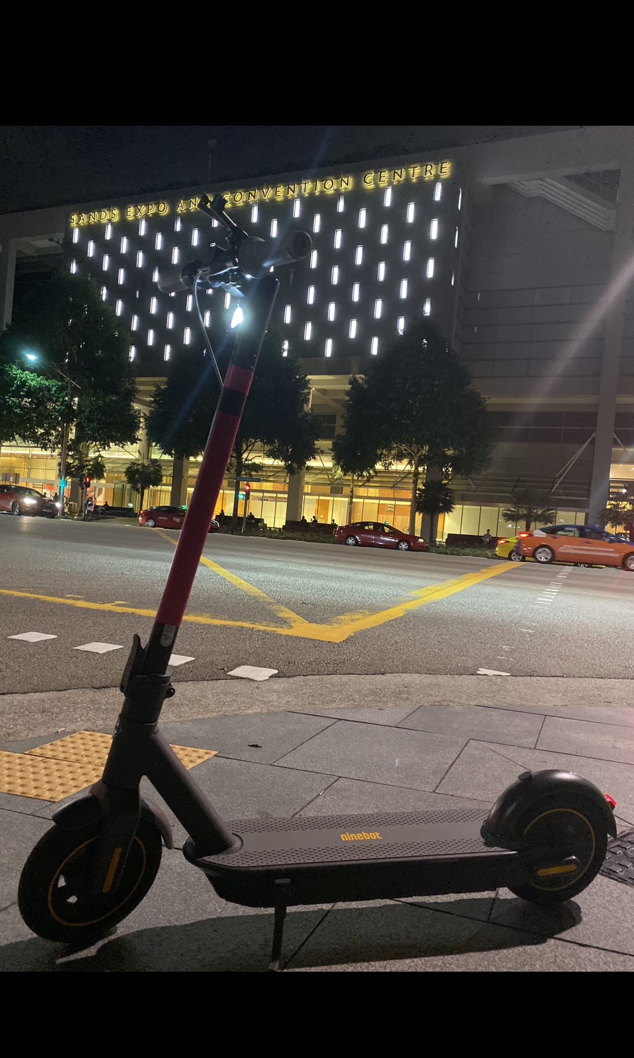 Ninebot Max Escooter, Sports Equipment, PMDs, E-Scooters & E-Bikes, E ...