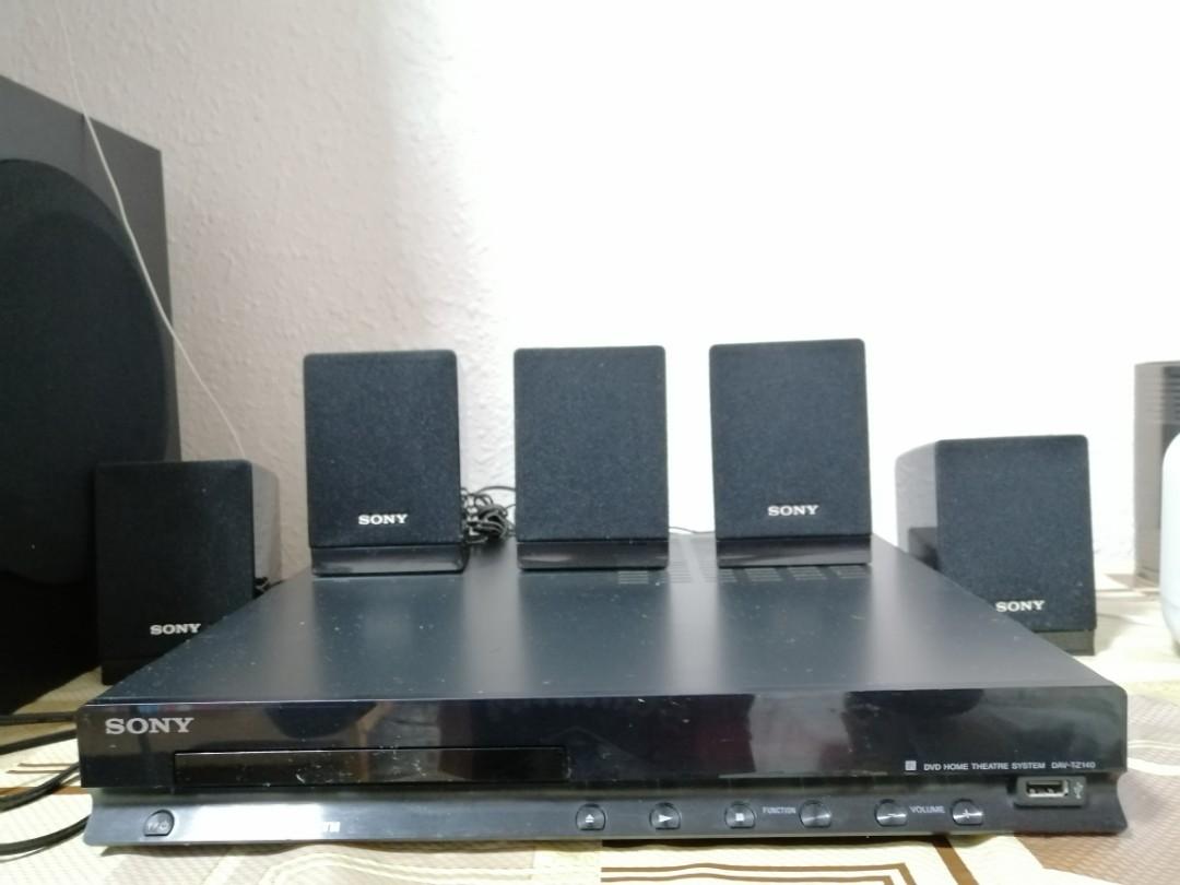 Sony DVD Home Theater System DAV TZ140, Audio, Soundbars, Speakers ...