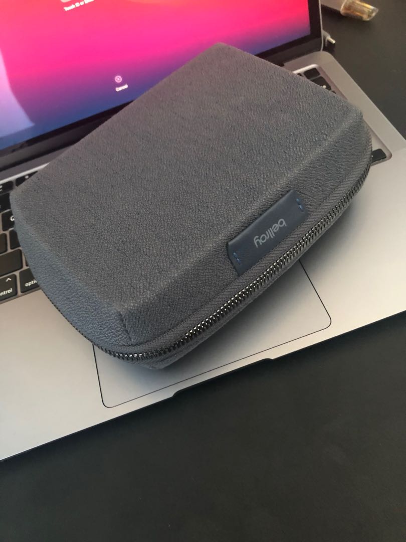 bellroy Tech Kit Compact, Computers & Tech, Parts & Accessories, Other ...