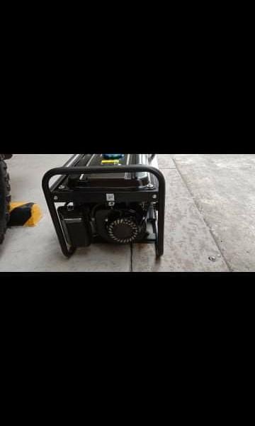 Brand New Gasoline Generator Moshito DG3800/DG3800D, Commercial ...