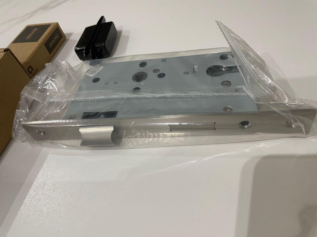 Briton fire rate door lock, Furniture & Home Living, Security & Locks ...