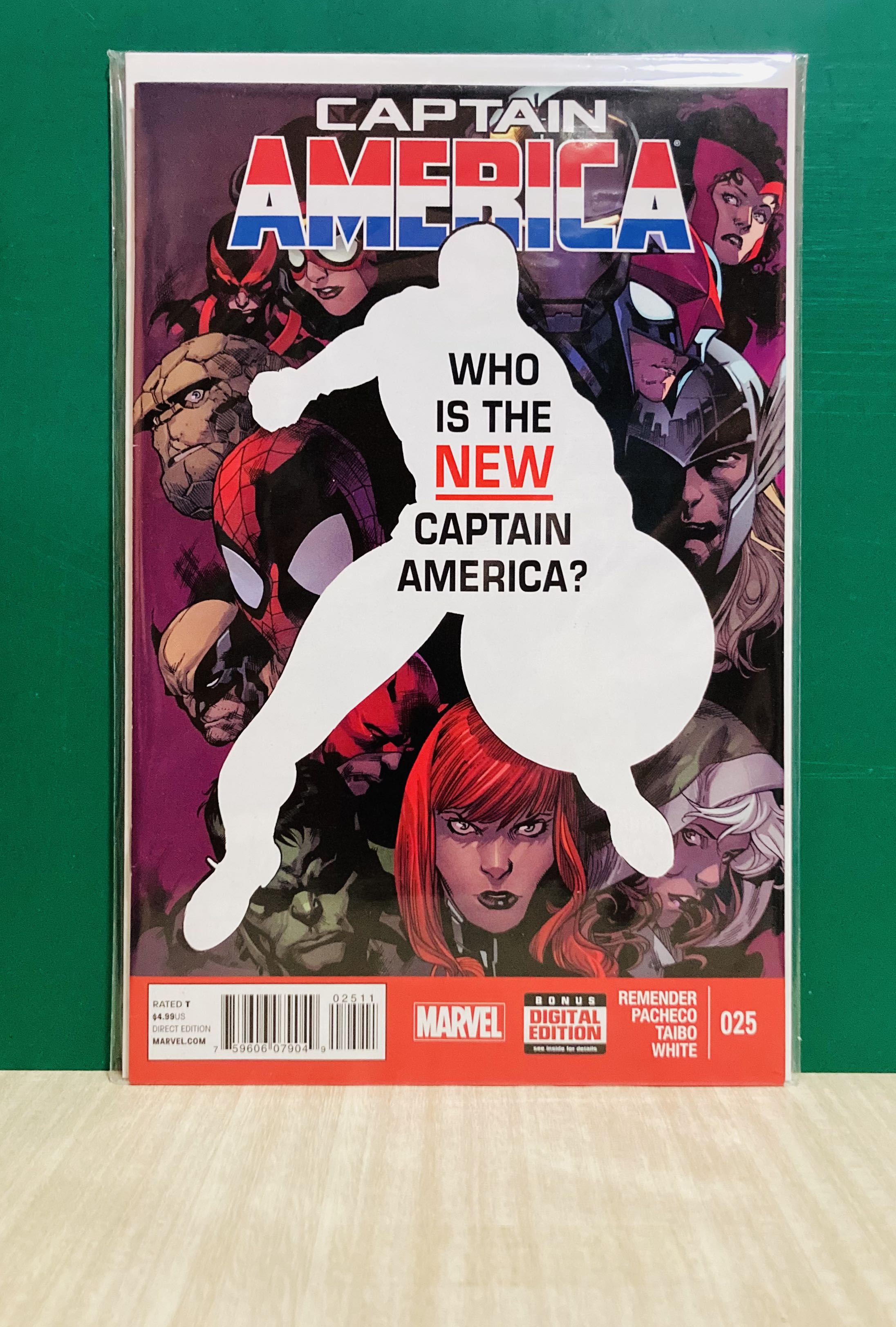 Captain America #25, Hobbies & Toys, Books & Magazines, Comics & Manga ...