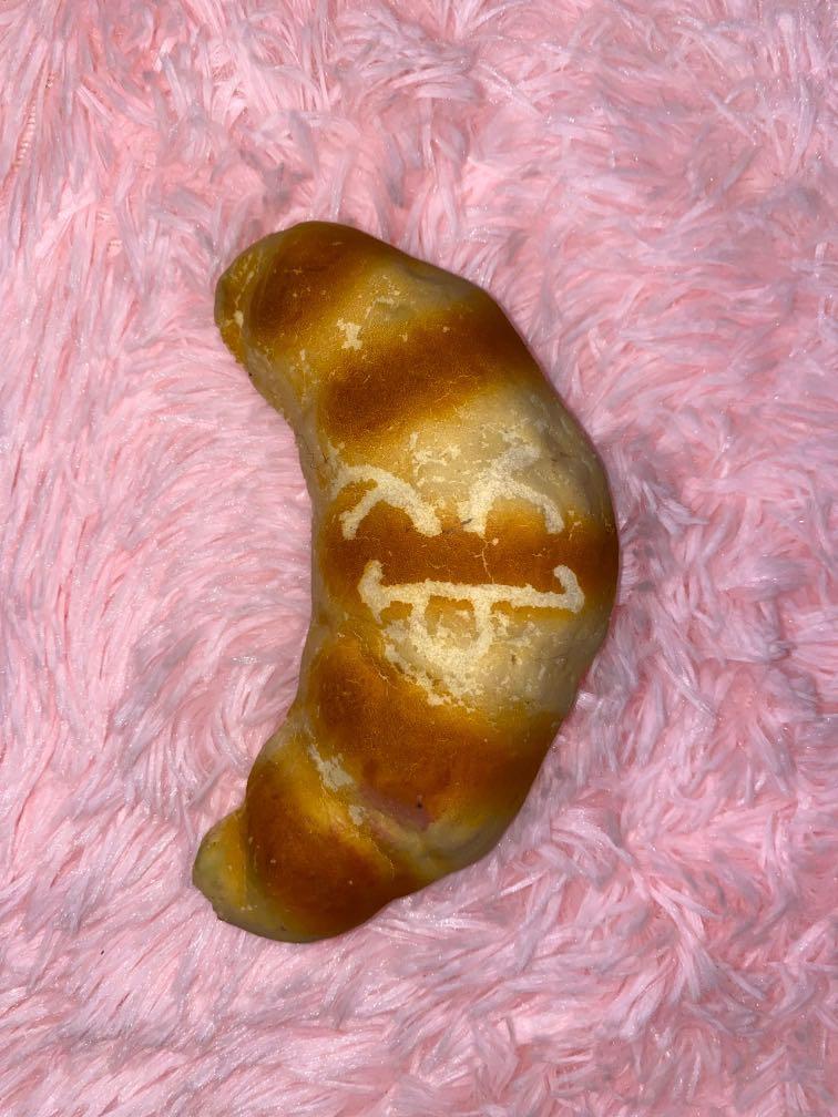 croissant squishy, Hobbies & Toys, Toys & Games on Carousell