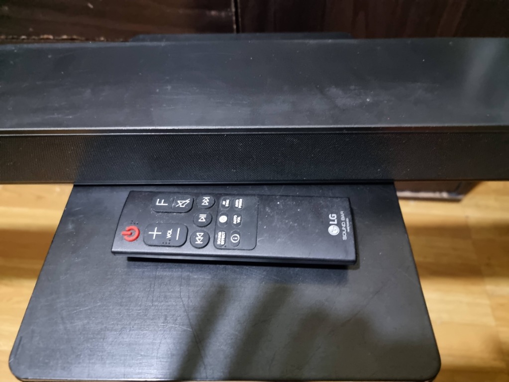 LG SK8Y soundbar 2.1 360W, Audio, Soundbars, Speakers & Amplifiers on ...