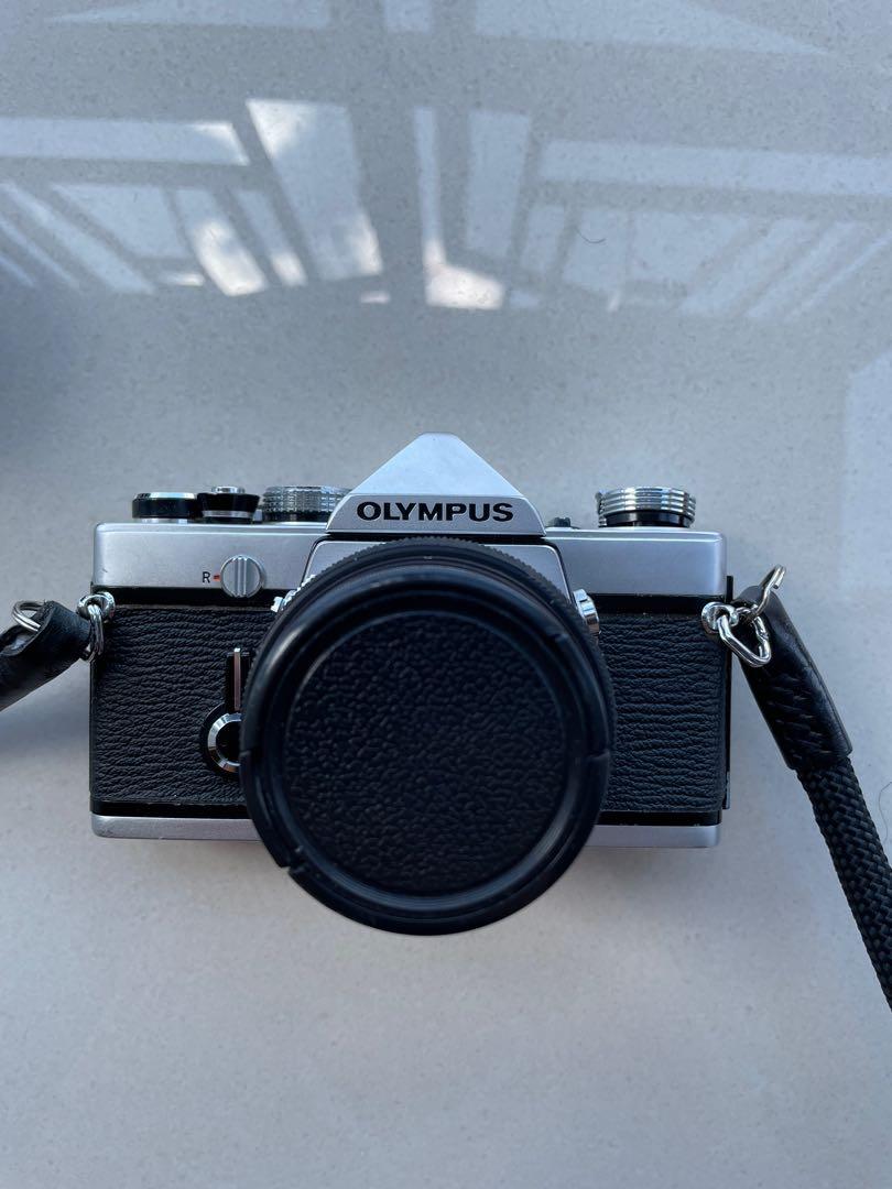 Olympus Om-1 菲林相機+ Zuiko 50mm f1.8+ 28mm f3.5, 攝影器材, 鏡頭及裝備 - Carousell