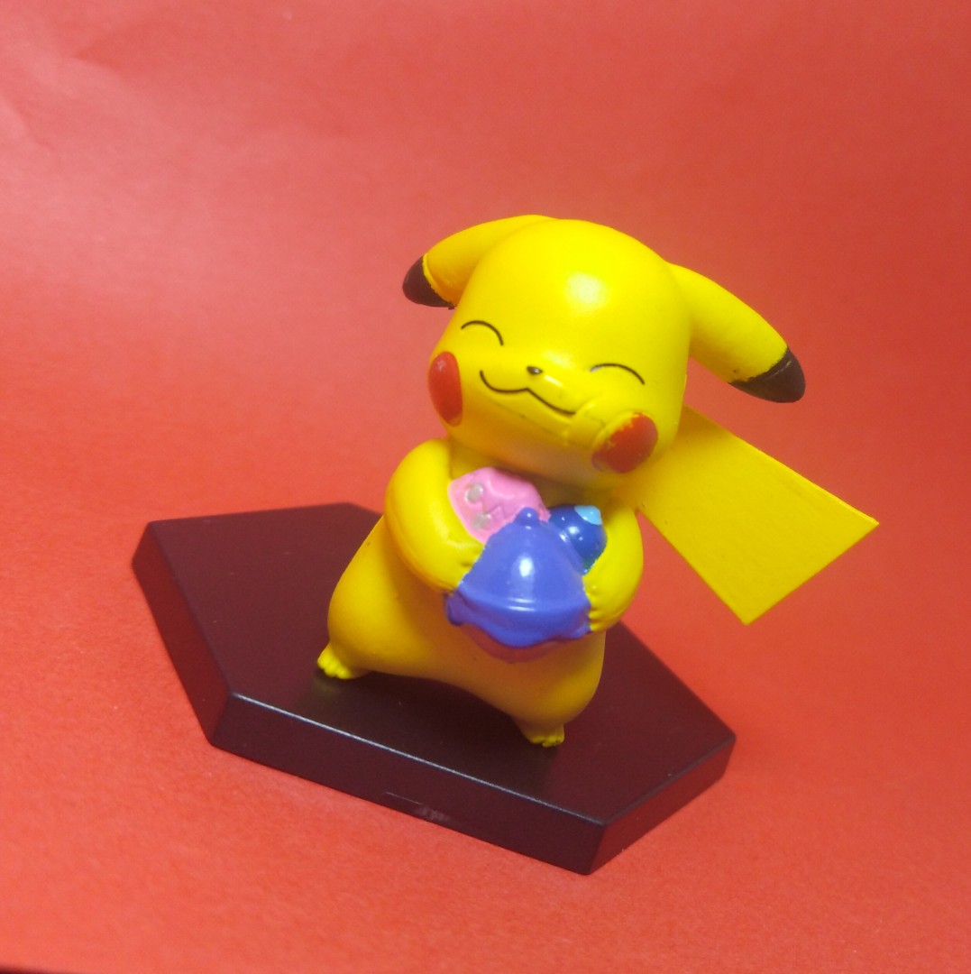 PIKACHU Berry - Pokemon Tomy Figure, Hobbies & Toys, Toys & Games on ...