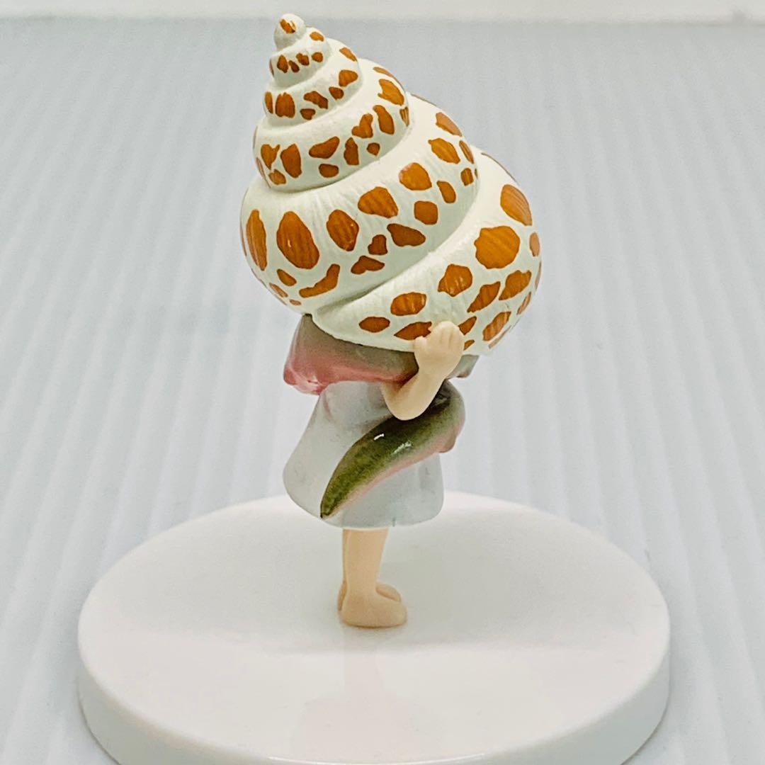 TAKARA TOMY Panda's Ana Kaikaburi Conch Shellfish Shell Girl Gashapon ...