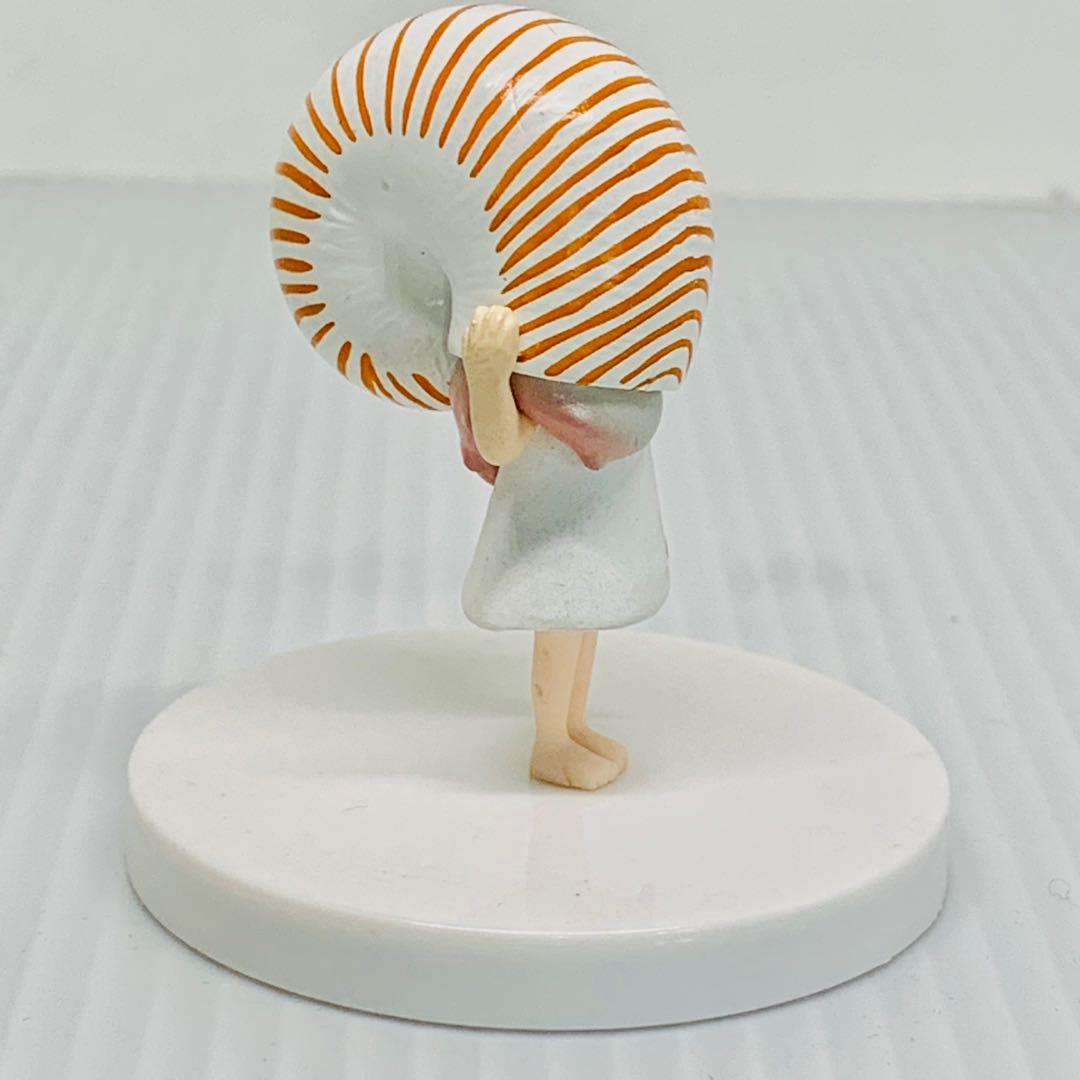 TAKARA TOMY Panda's Ana Kaikaburi Conch Shellfish Shell Girl Gashapon ...