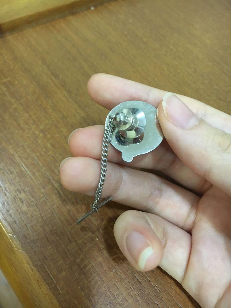 Victoria Junior College school badge, Women's Fashion, Watches ...