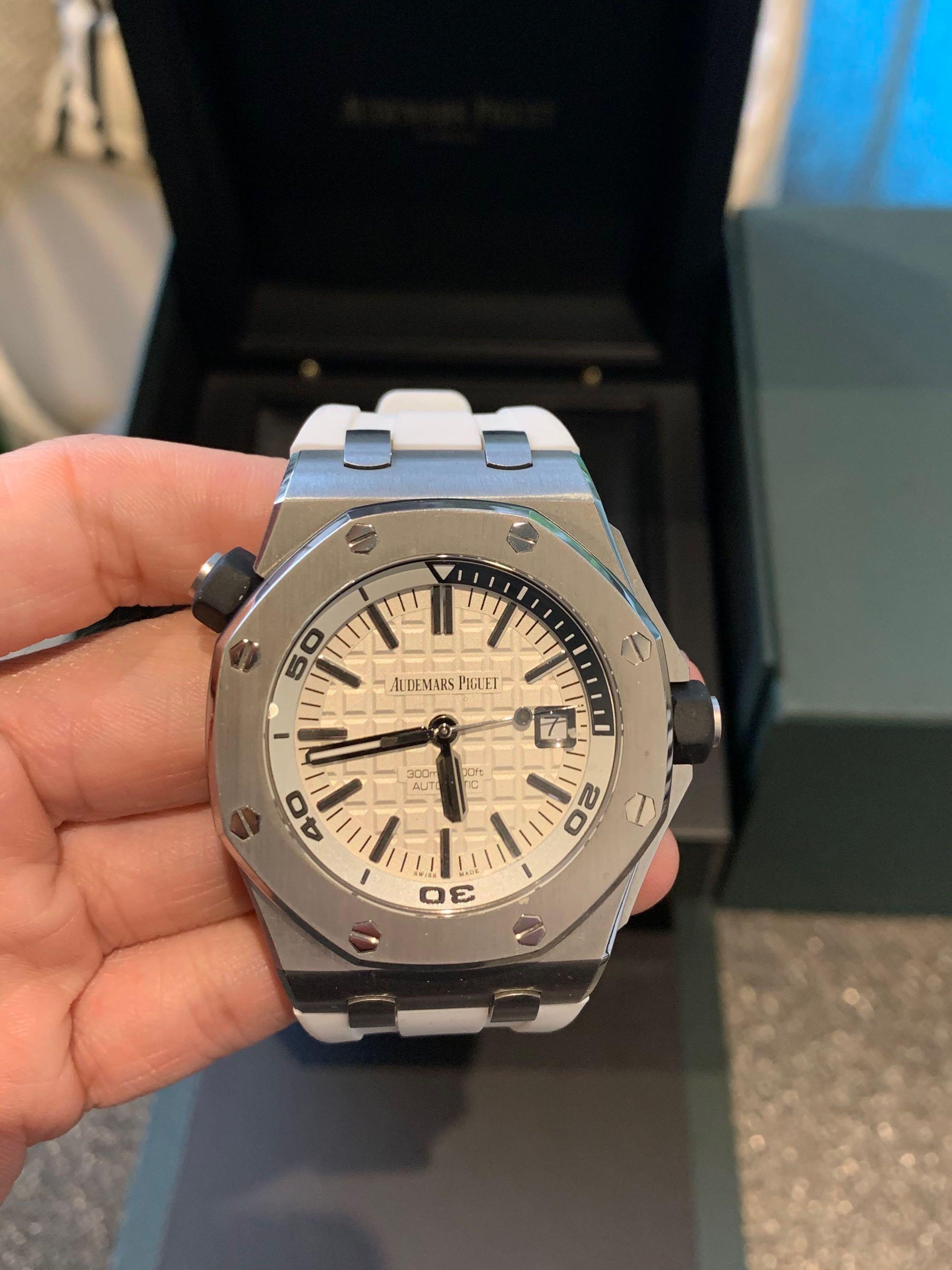 AUDEMARS PIGUET AP Offshore Diver WHITE DIAL, Luxury, Watches on Carousell