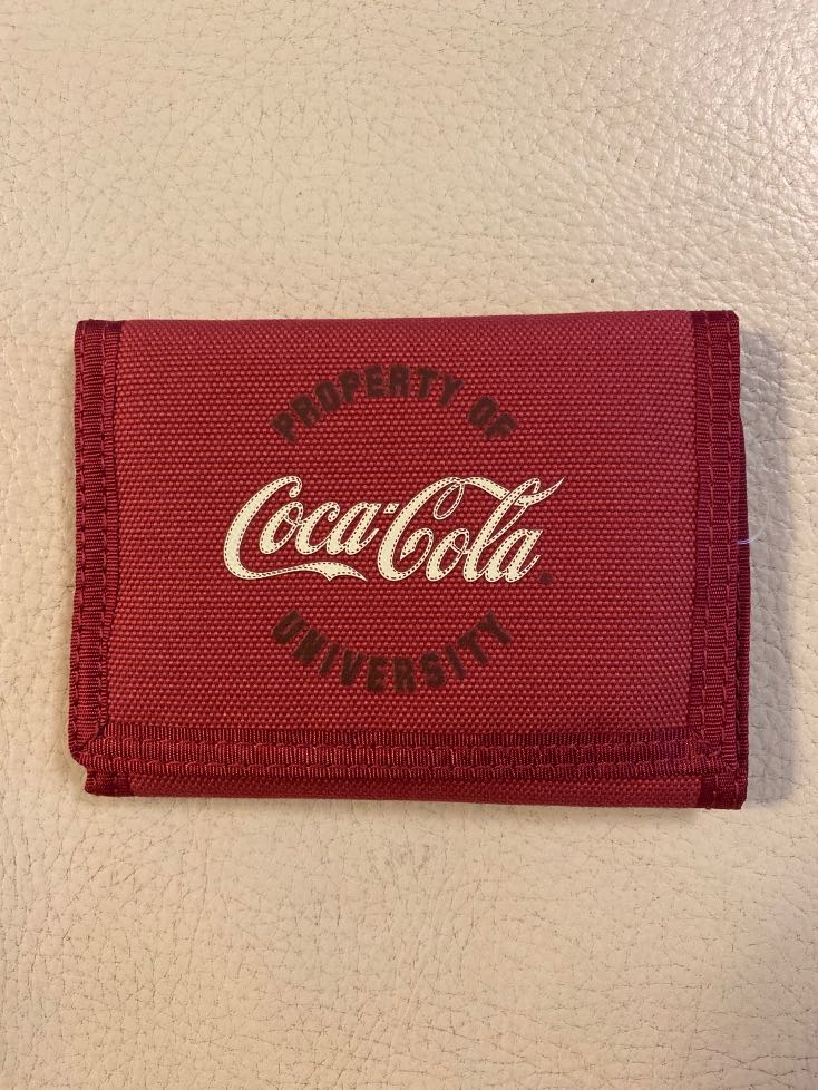 Coca-Cola trifold wallet (limited edition) 限量版銀包, 其他, 其他 - Carousell