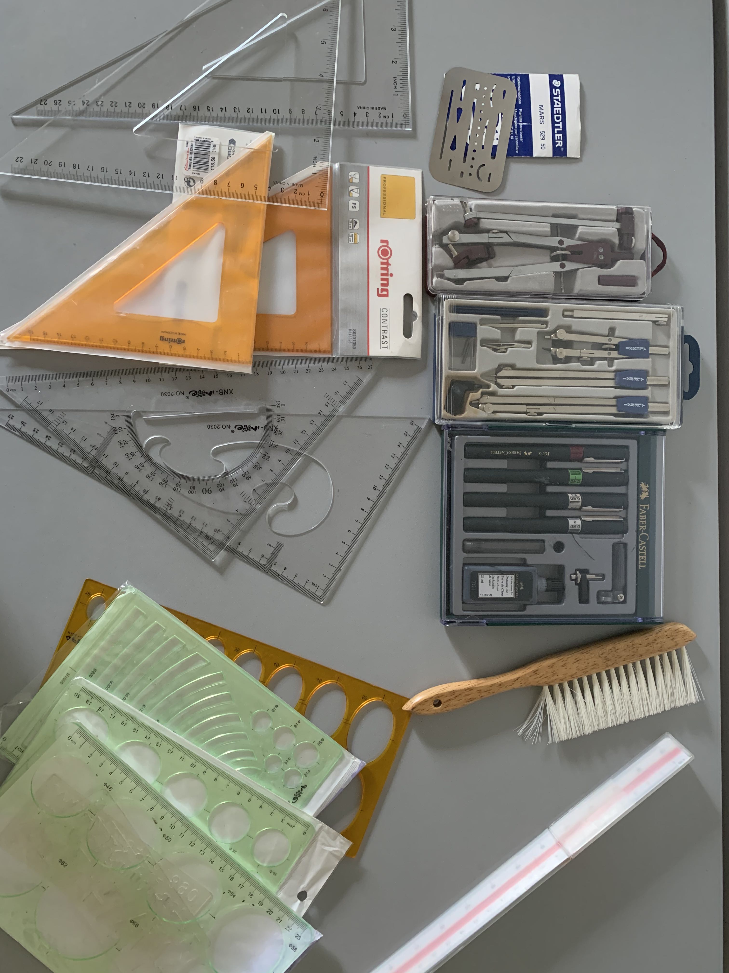 Drawing Materials - All In, Hobbies & Toys, Stationary & Craft ...
