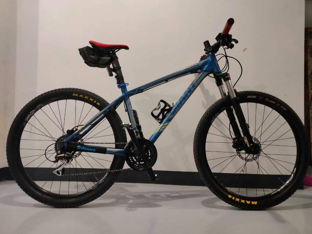 Giant Talon 4 2015 (27.5), Sports Equipment, Bicycles & Parts, Bicycles ...